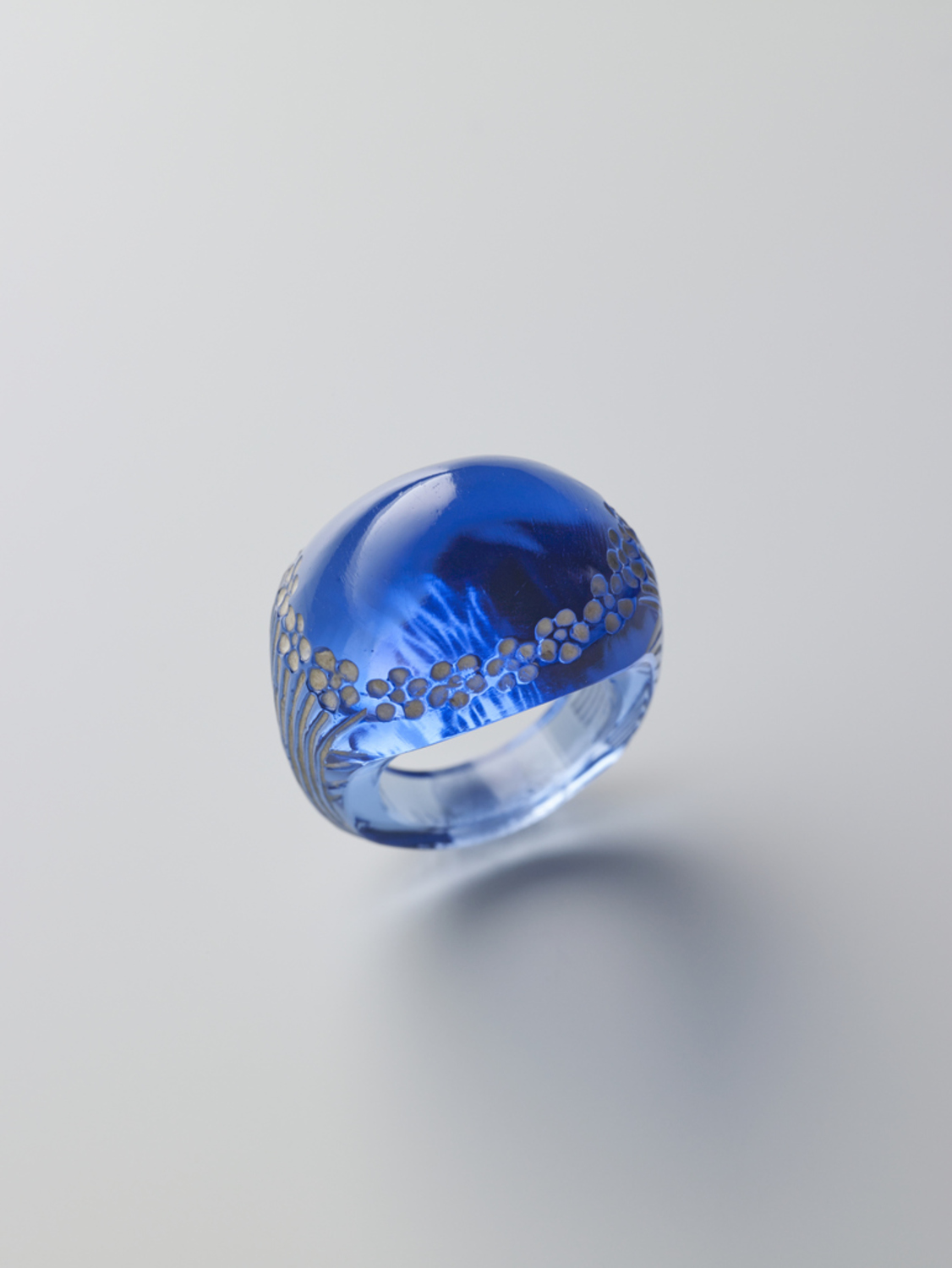 Glass Ring| |Search Collection | The National Museum of Western Art